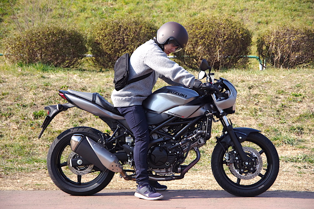 スズキ渾身のNEWカフェレーサー「SV650X」はカッコええぞ！ | バイクるん